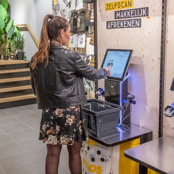 Self-scanning & Self-checkout solutions by Pan Oston