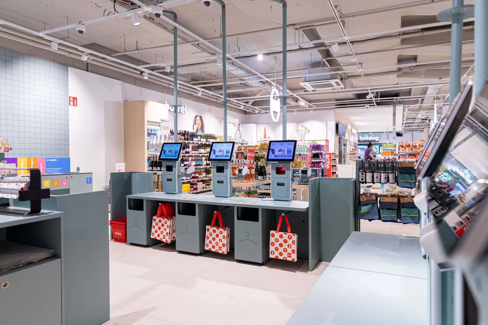 Preventing Shrinkage In Self-Checkouts With AI | Pan Oston